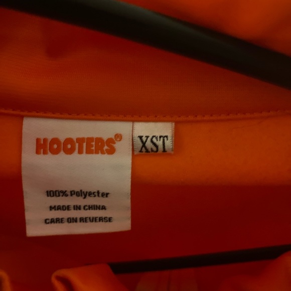 Hooters | Pants & Jumpsuits | Rare Hooters Tracksuit W Hooters Tank Top ...